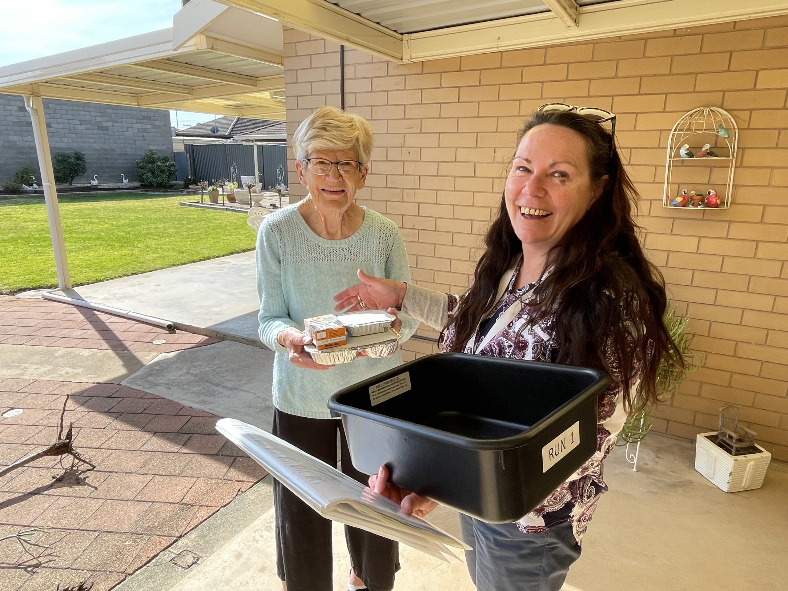 Volunteers delivering more than just meals - Intereach